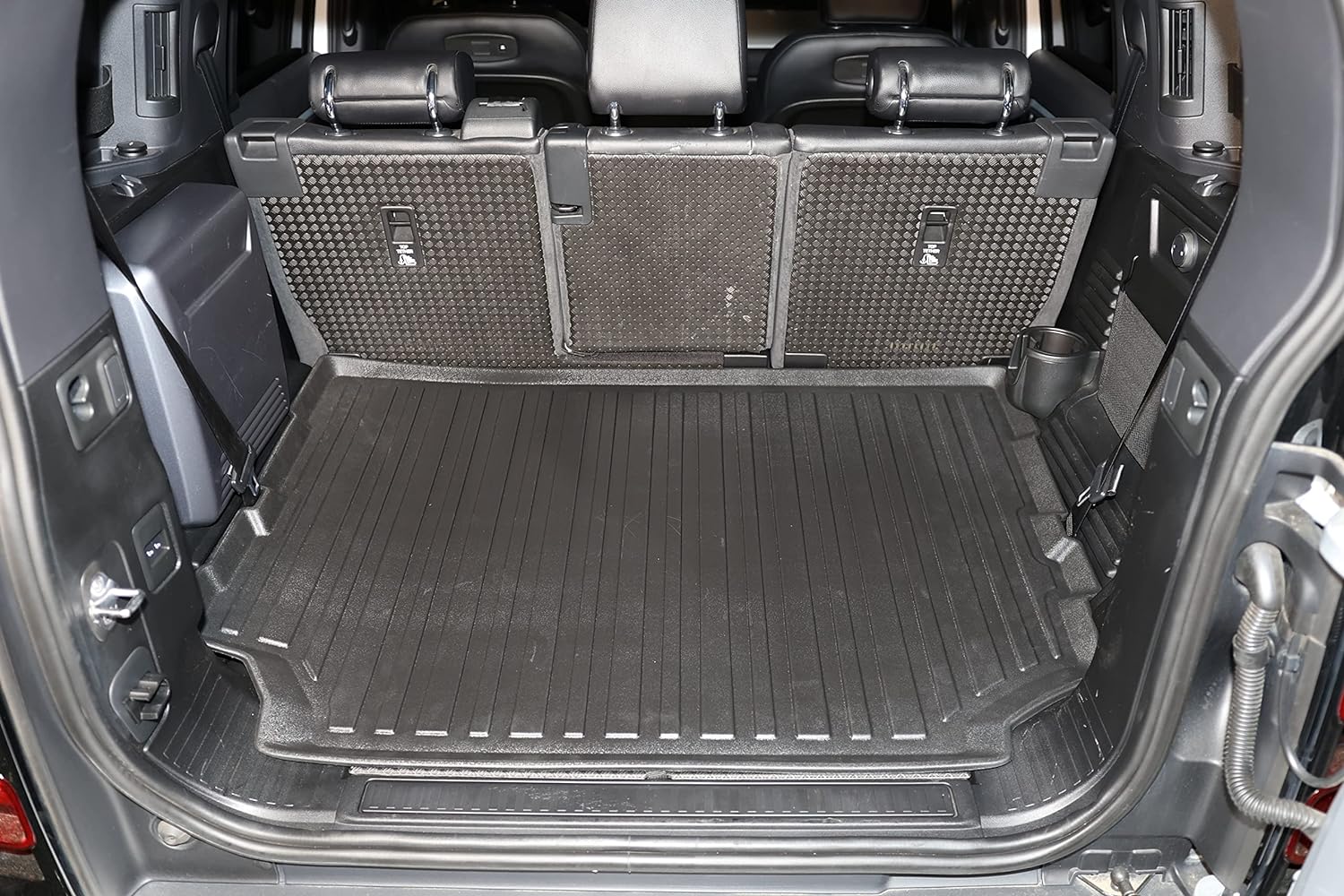Trunk Liner - Land Rover Defender 7 Seat Model 2020-2024 (Only Behind ...